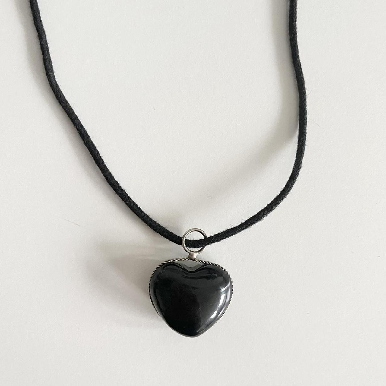black heart pendant necklace