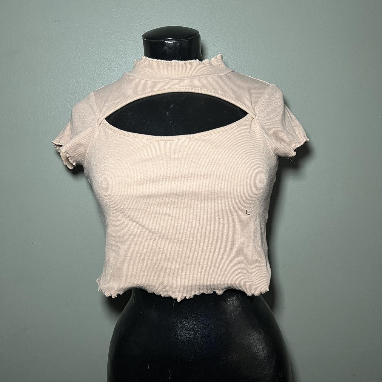 PacSun Basic Tee Size: Small Open to offers! 💰 - Depop