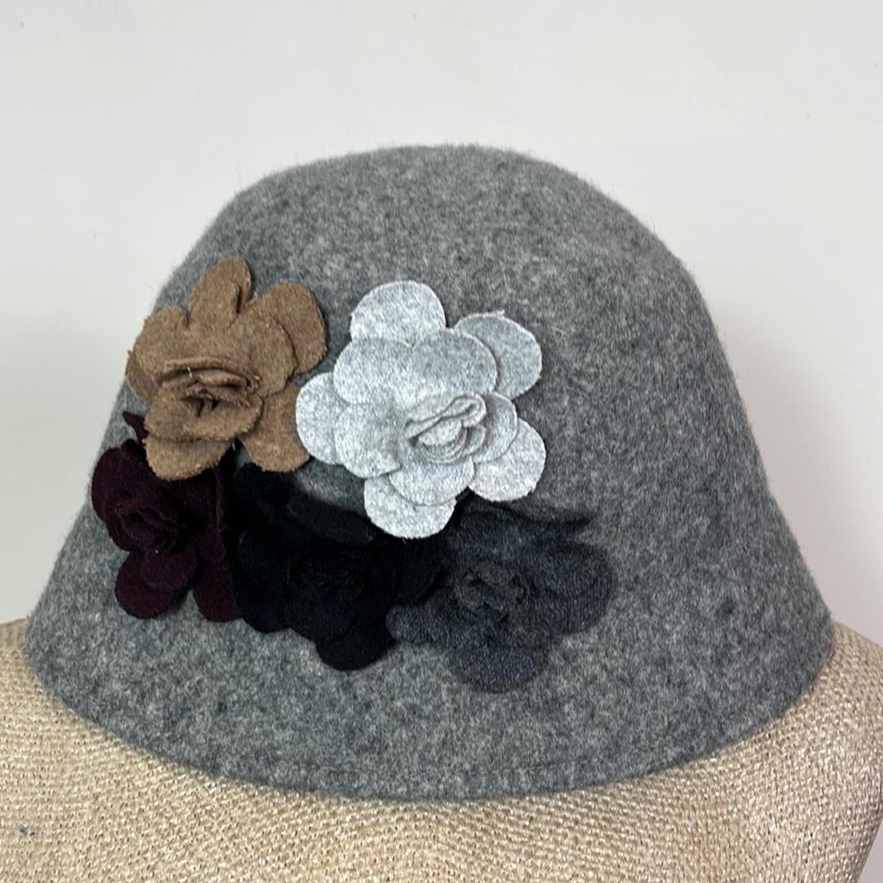 Gray Wool Hat with Floral Detail 100% Wool Grey - Depop