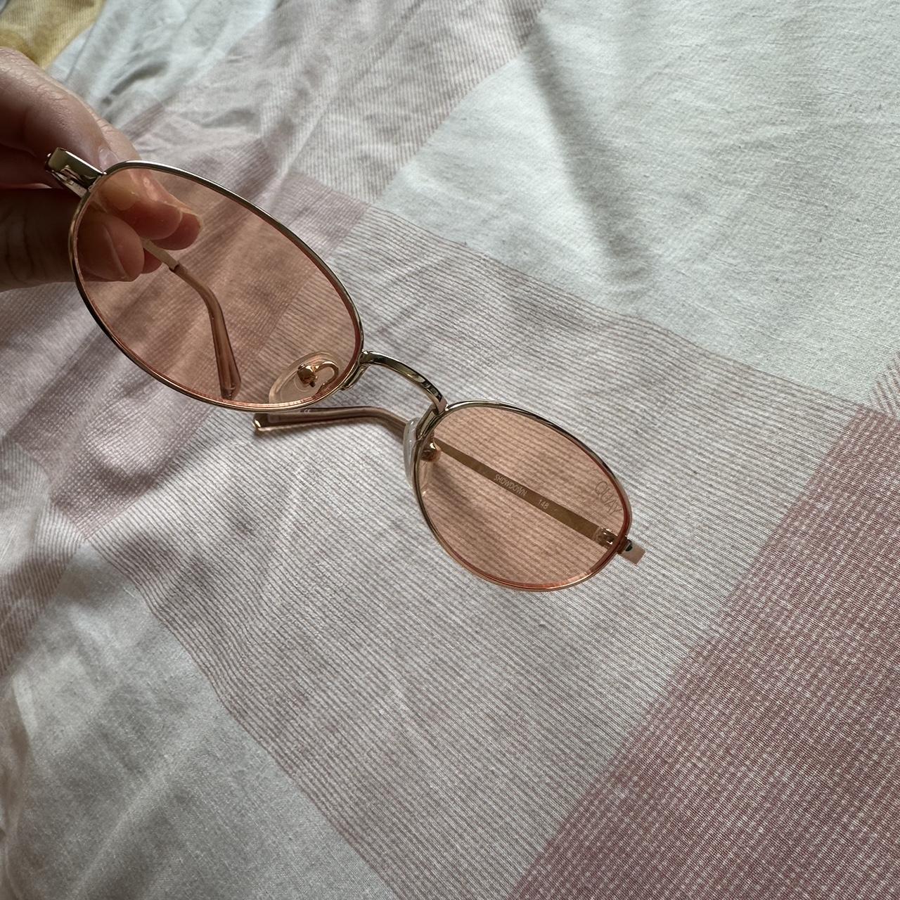quay australia show down sunnies gold/ peach only... - Depop