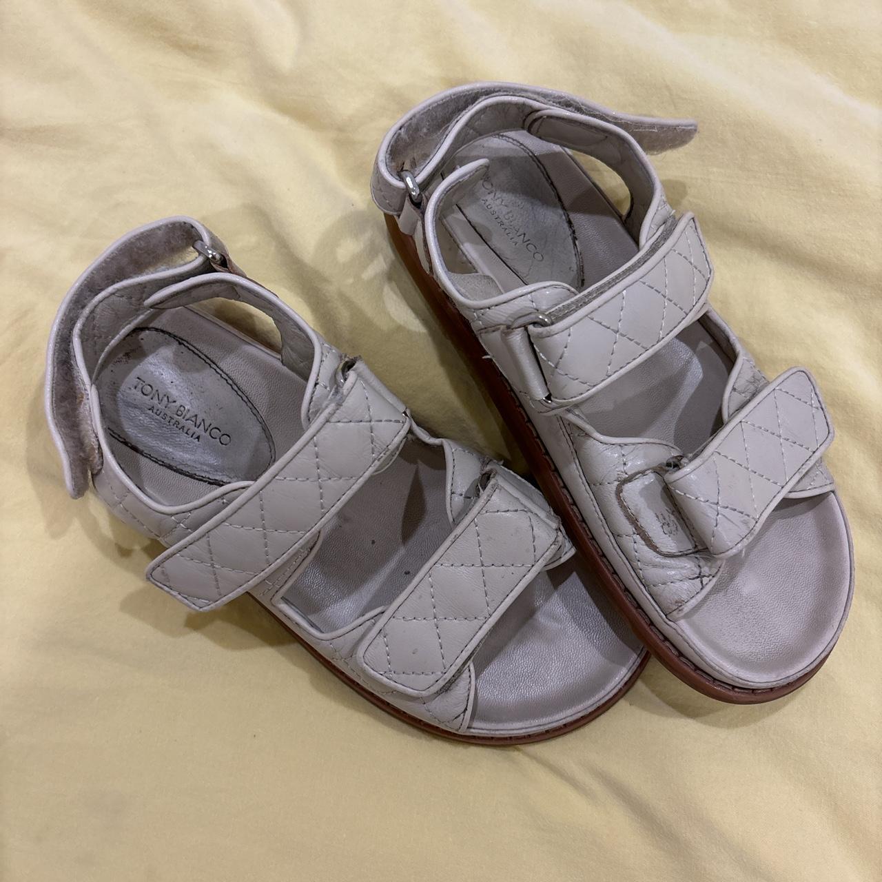 Tony Bianco hiranni slides vanilla sheep nappa Size 36 - Depop