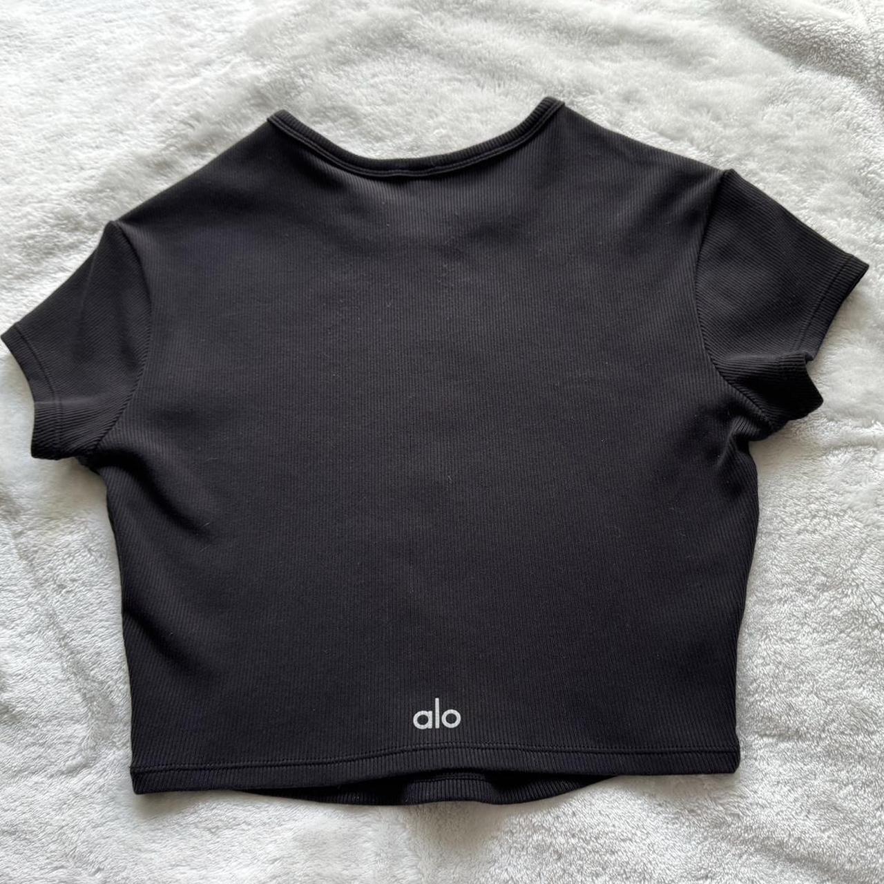 Alo Yoga Ribbed Short Sleeve crop top Very thick... - Depop