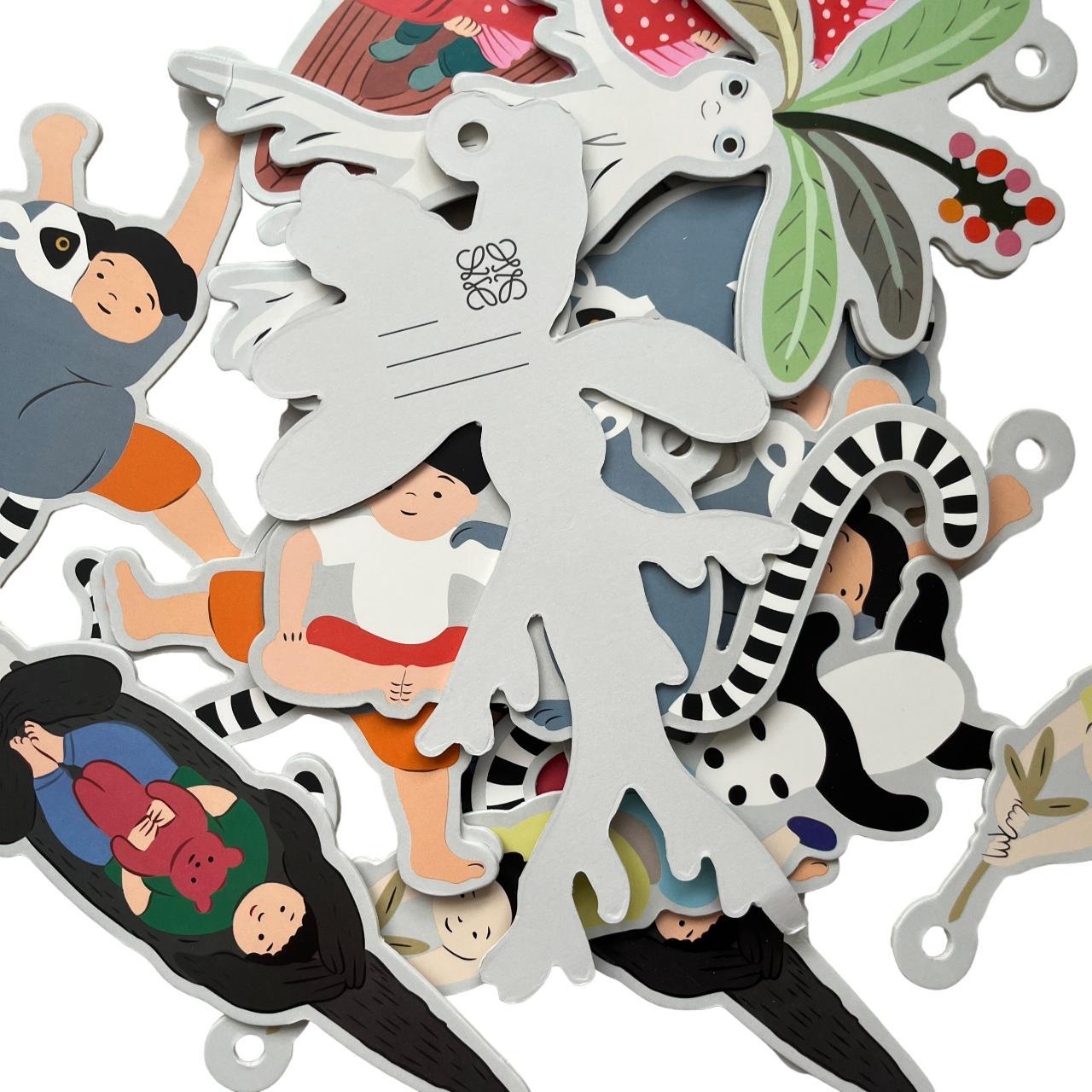 Loewe Gift Tags | Each pack has about 20-25 tags.... - Depop