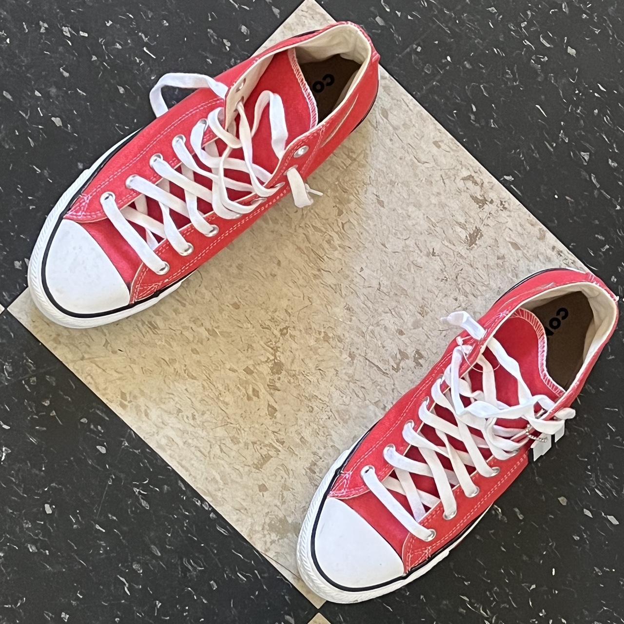 Red heart converse - Depop