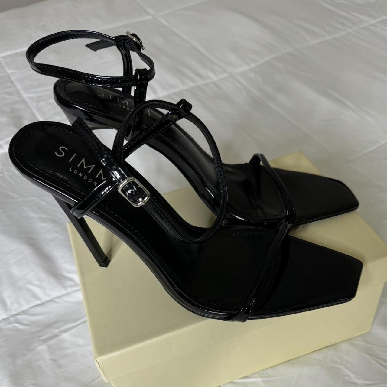 SIMMI PATENT HEELS - Depop