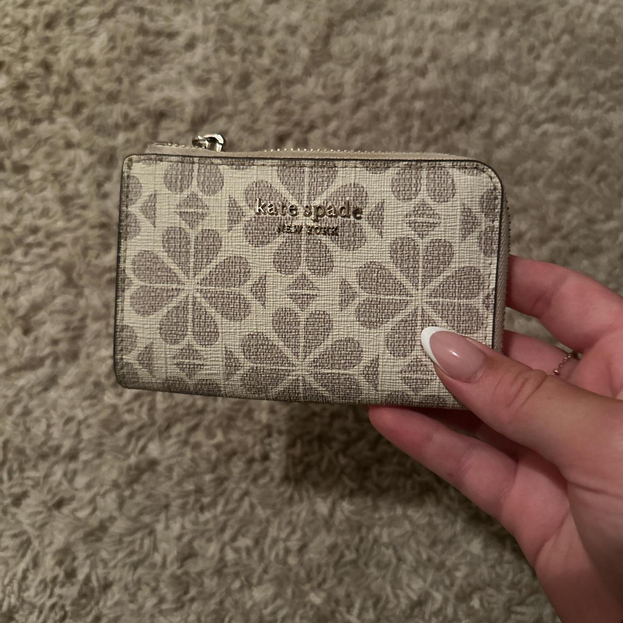 Kate spade coin holder - Depop