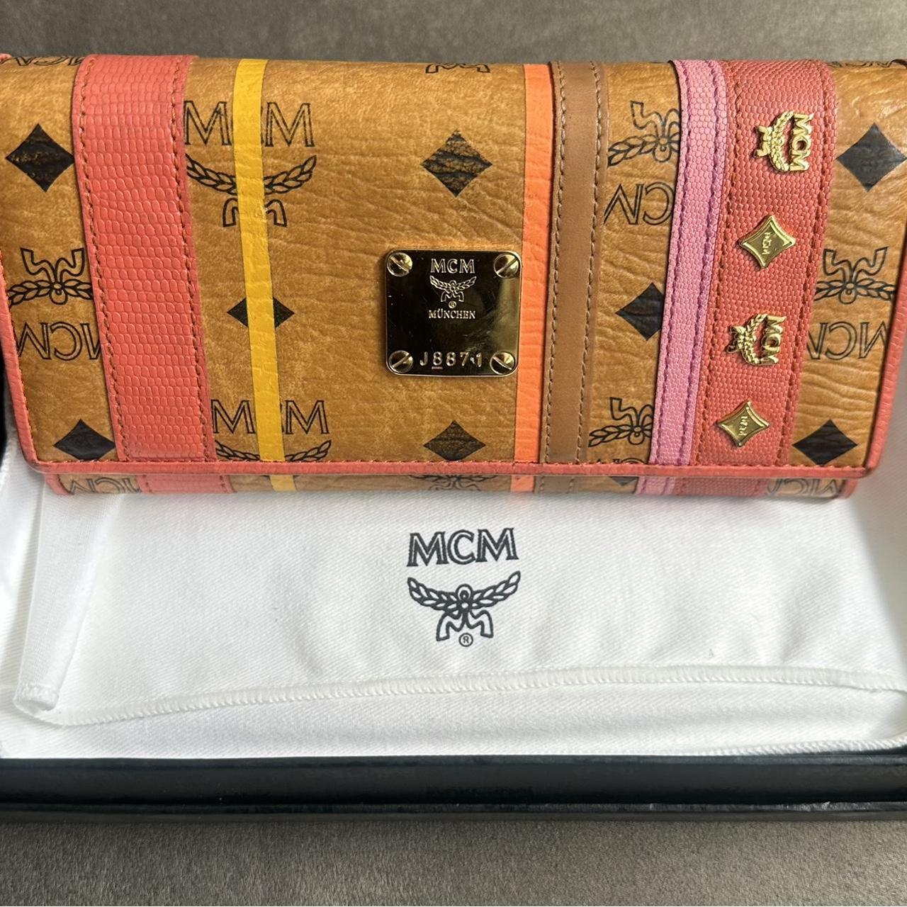 MCM Long Wallet Comes with its original box and dustbag - Depop