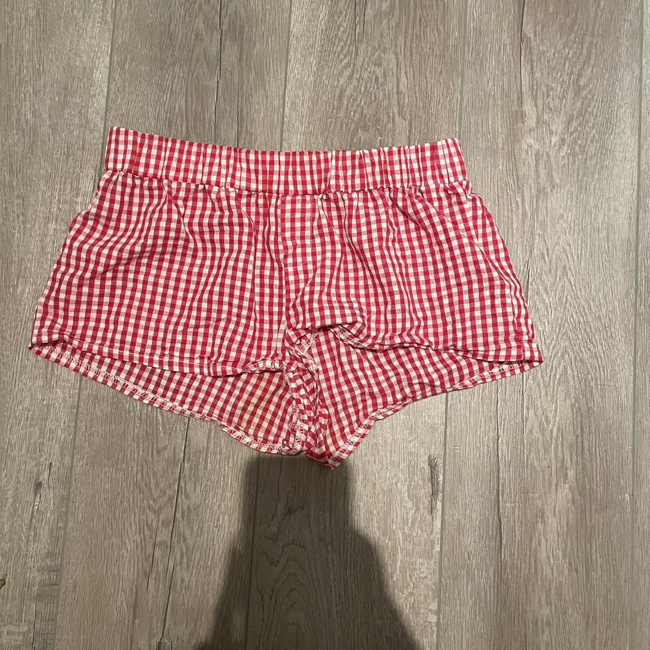 Edikted red and white gingham shorts size XS - Depop