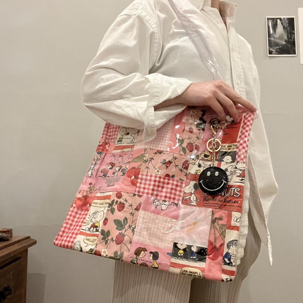 Hello Sisi snoopy bag with bag charm. - Depop