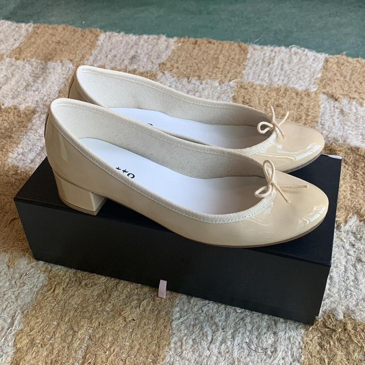 Repetto Women's Tan and Cream Ballet-shoes | Depop