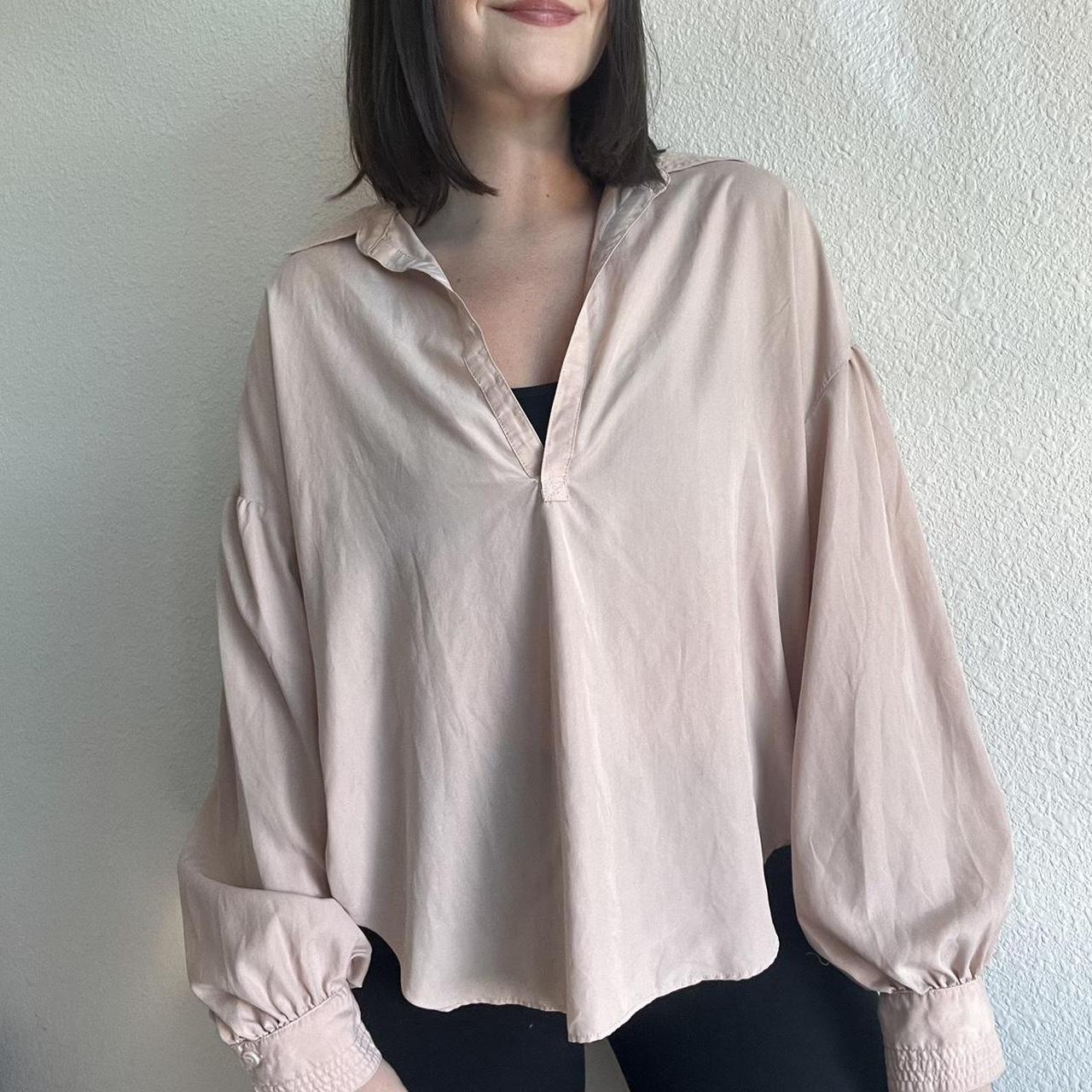 Free People Peach Billowing Top Peasant shirt type... - Depop