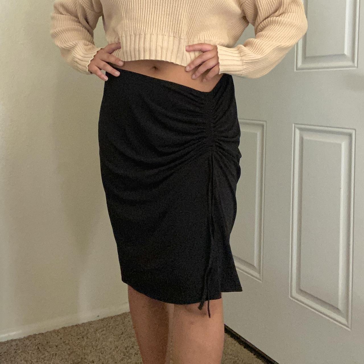 black cinched midi skirt Old Navy, strings to... - Depop