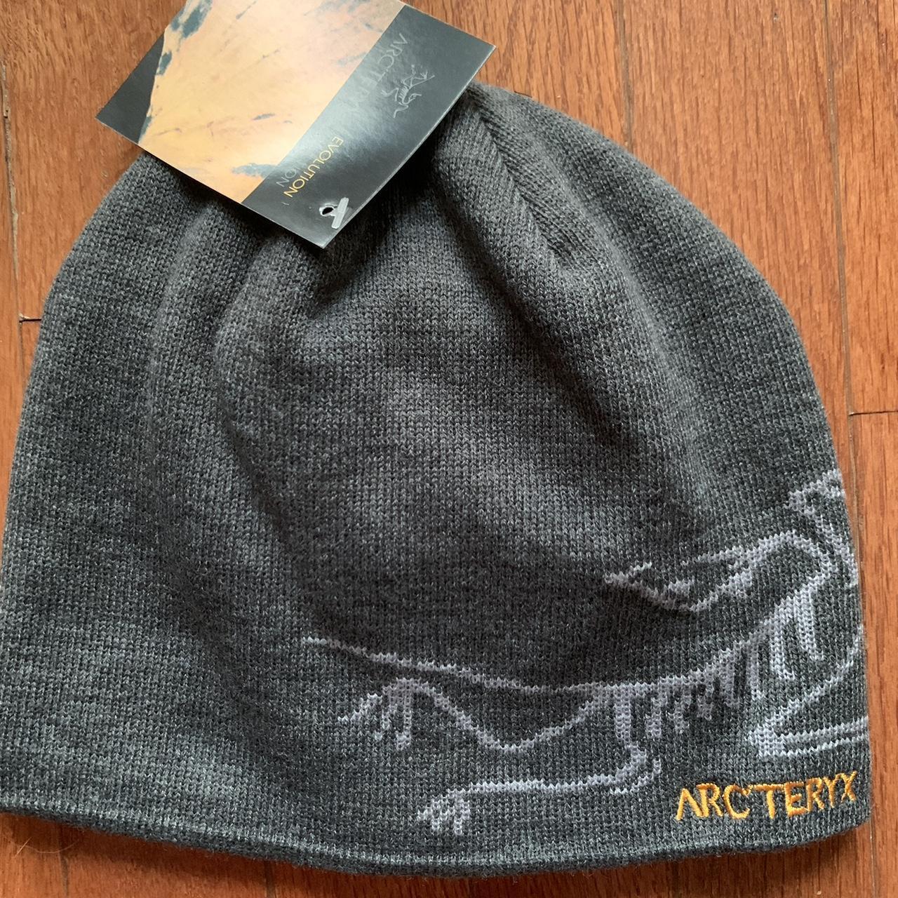 arcteryx beanie with tags never worn - Depop arcteryx beanie with tags never worn - Depop
