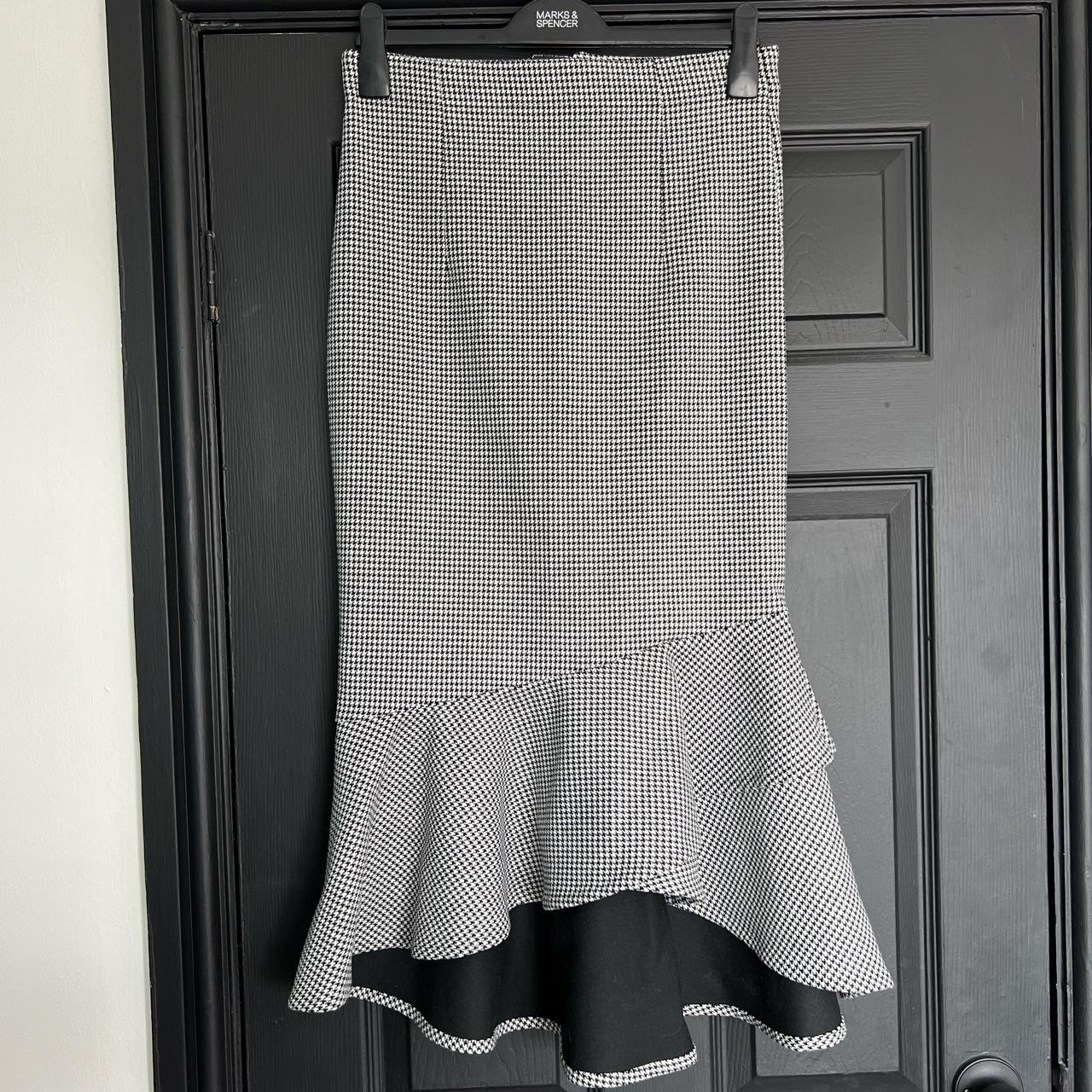 Marks and Spencer dogtooth fish tail/mermaid pencil... - Depop