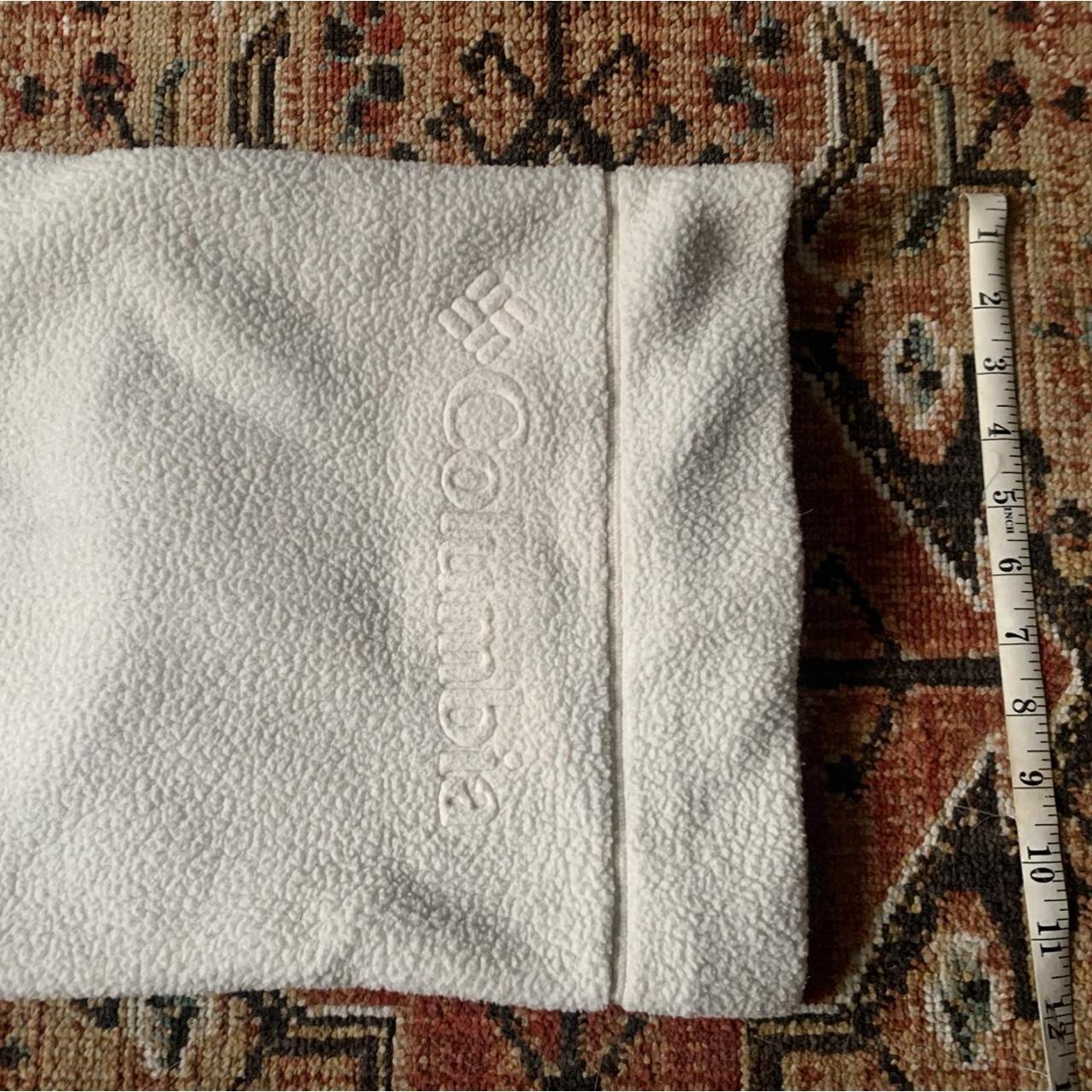 Columbia fleece fuzzy neck gaiter. Worn only once,... - Depop