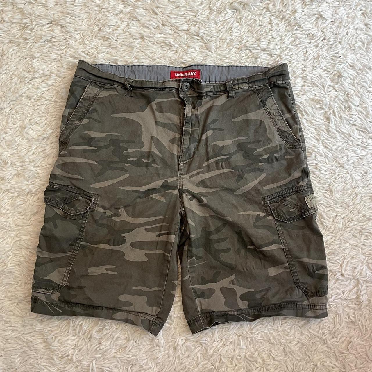 Union bay camo cargo shorts -size 38 but fits like... - Depop