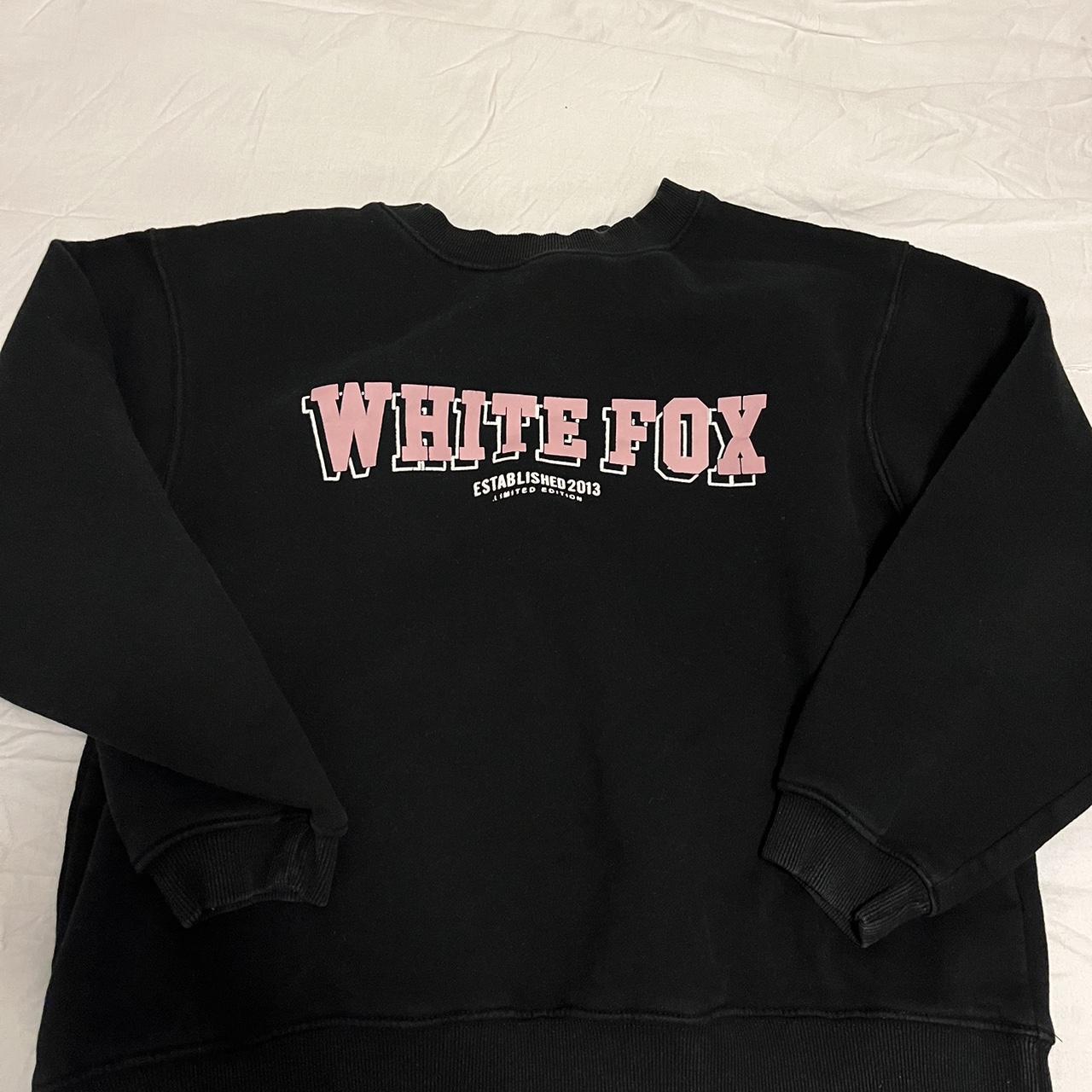 black white fox crew neck, size s/m - Depop