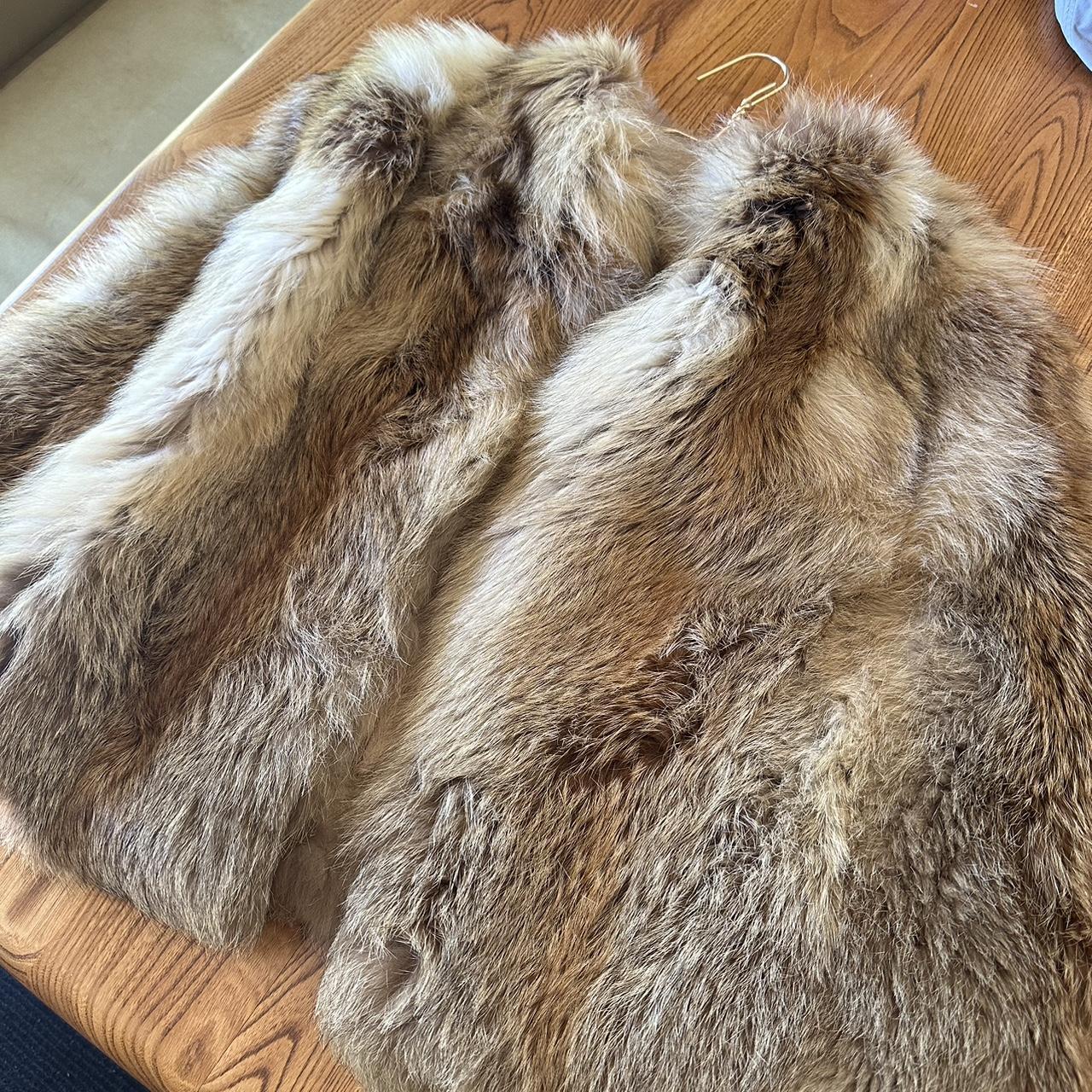 Vintage real fur over shoulder mini cape Hand made... - Depop