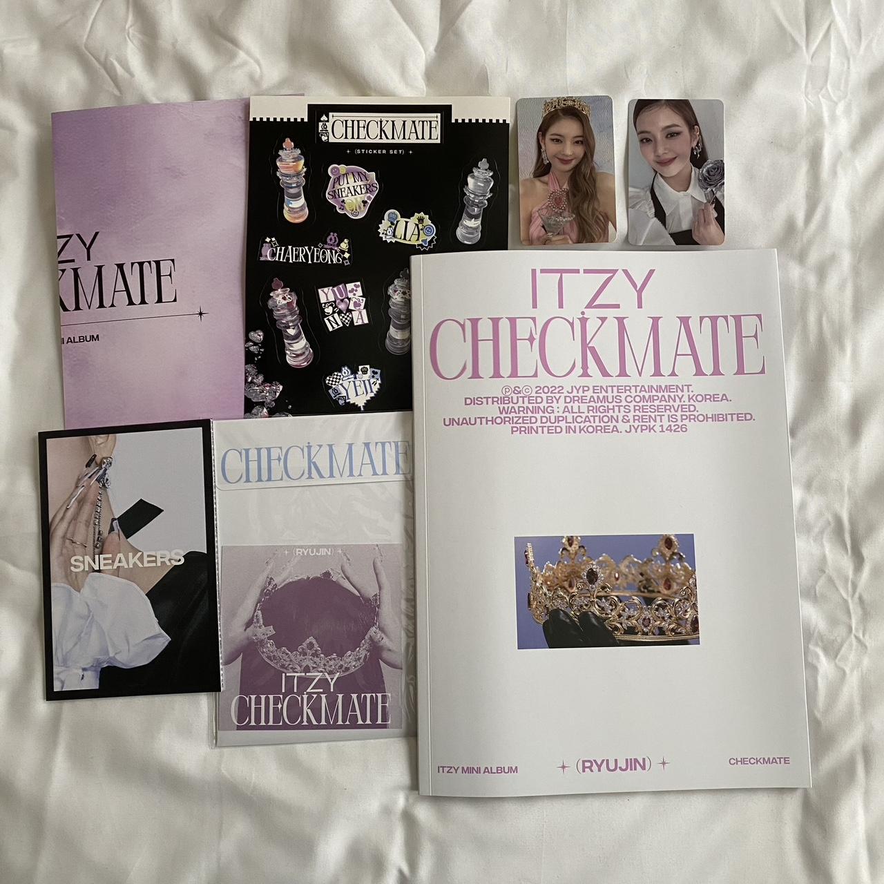 itzy checkmate album ryujin version comes with... - Depop