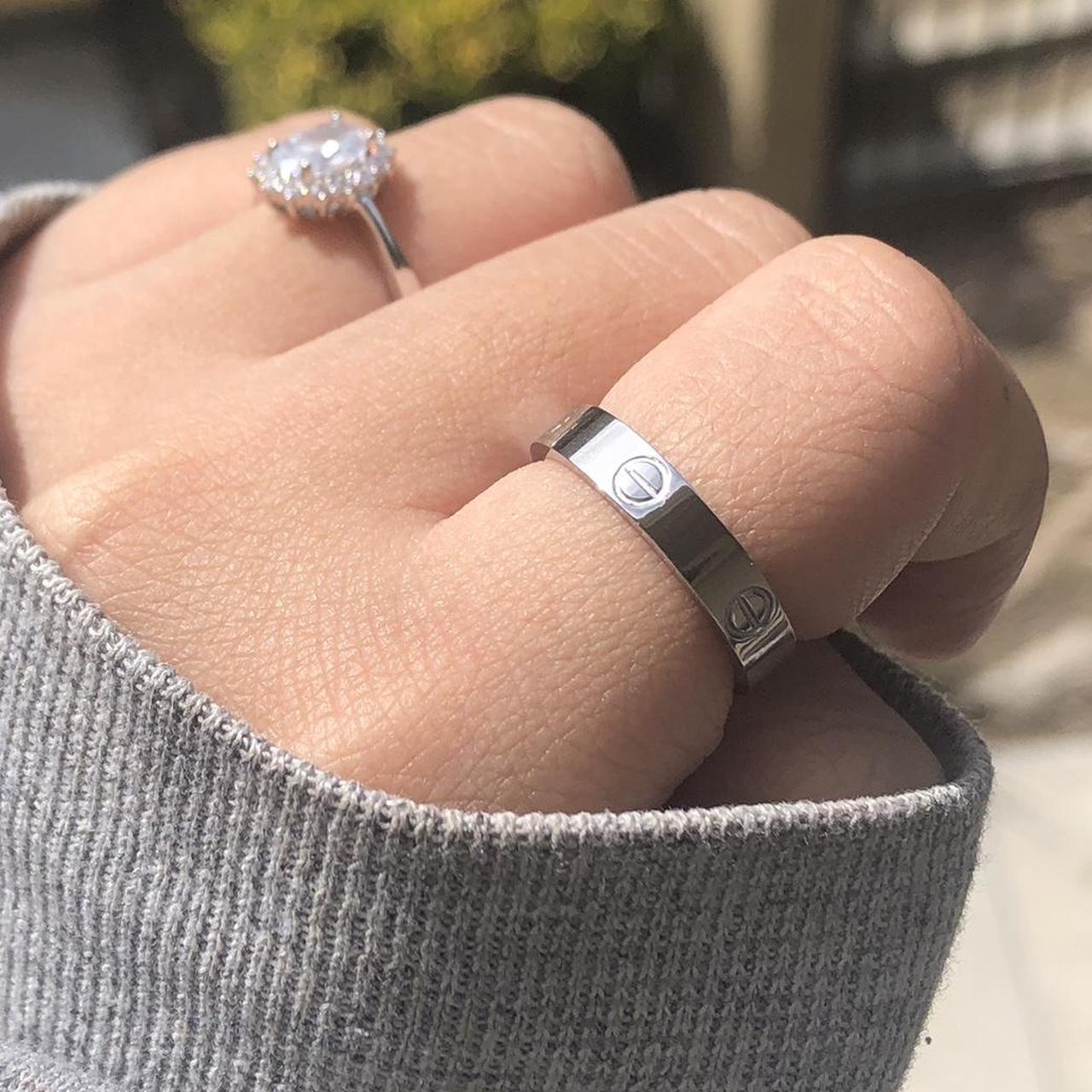 Silver love ring - thin band 💛⭐️ Sizes 6 & 7... - Depop