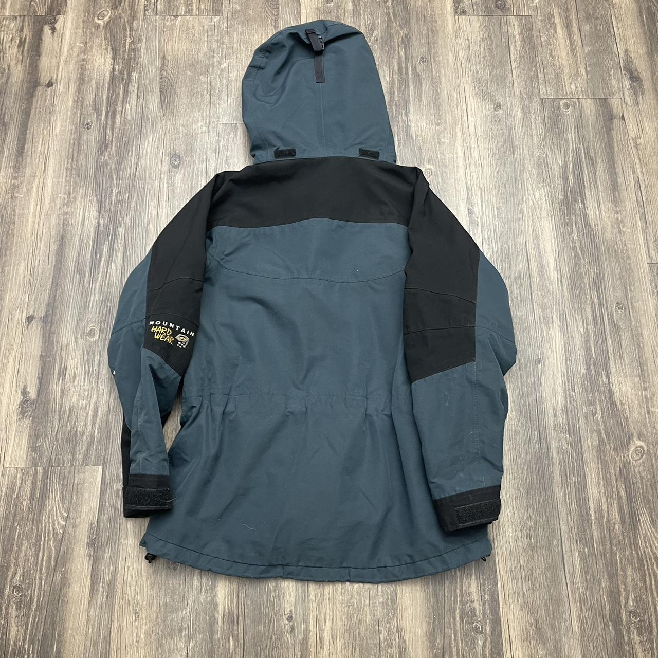 Vintage Mountain Hardwear Conduit Mountain Parka... - Depop