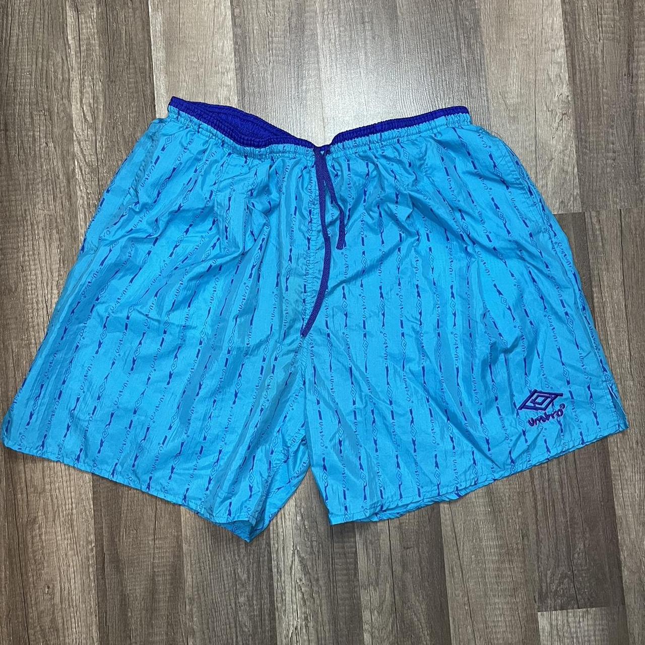 90’s Umbro Shorts Size XL measurements shown... - Depop