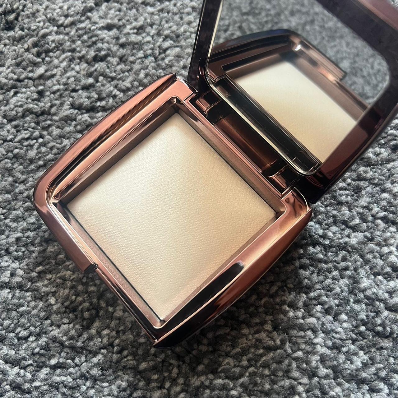 HOURGLASS Ambient Lighting Powder 10g in ETHEREAL... - Depop