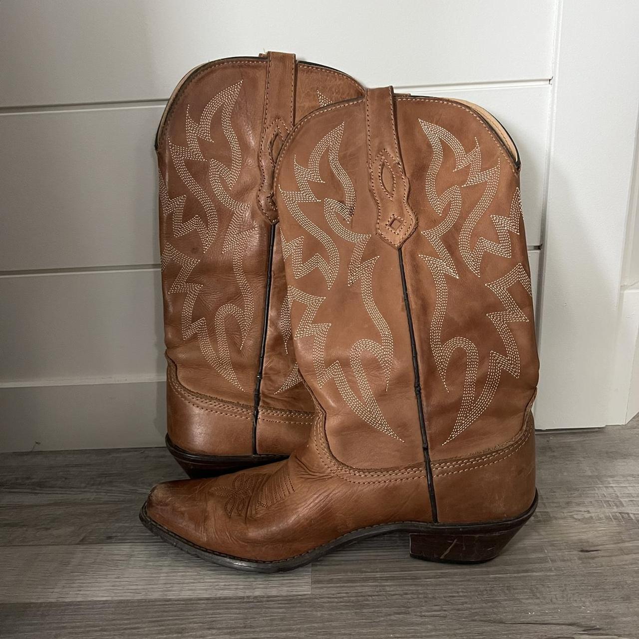 brown cowgirl boots size women’s 7 calf is 13” sole... - Depop