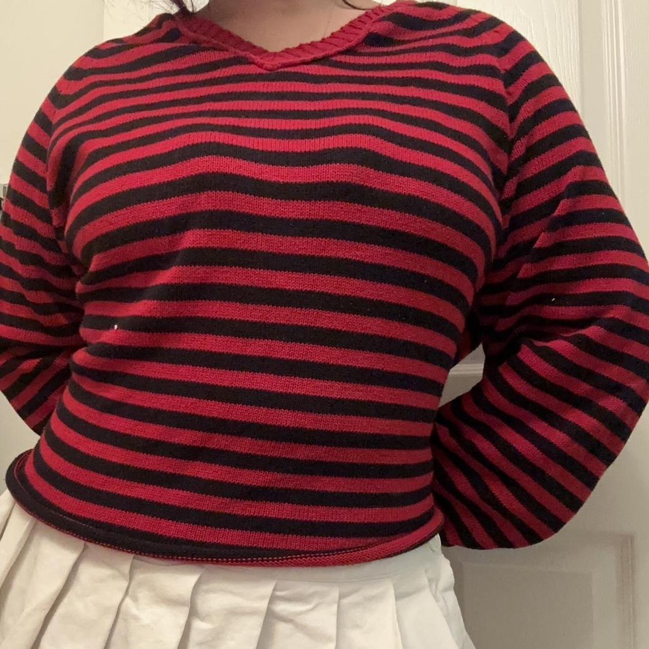 super cute frayed cropped sweater! - Depop