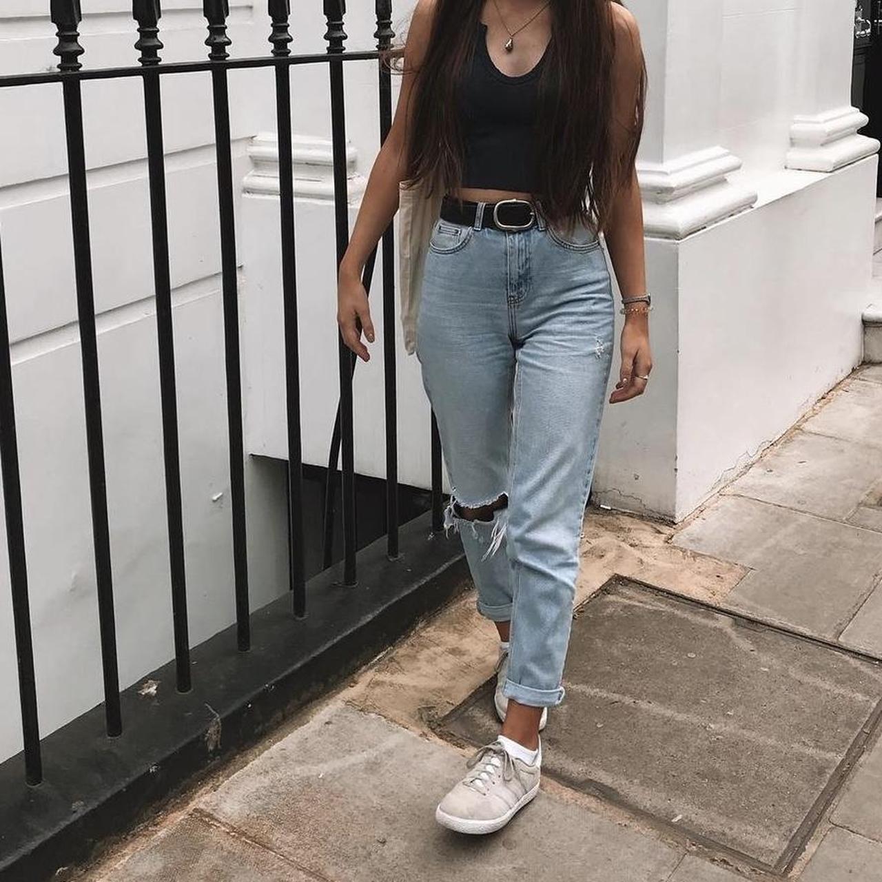 TOPSHOP MOTO ripped blue mom jeans W25 L32 - Depop