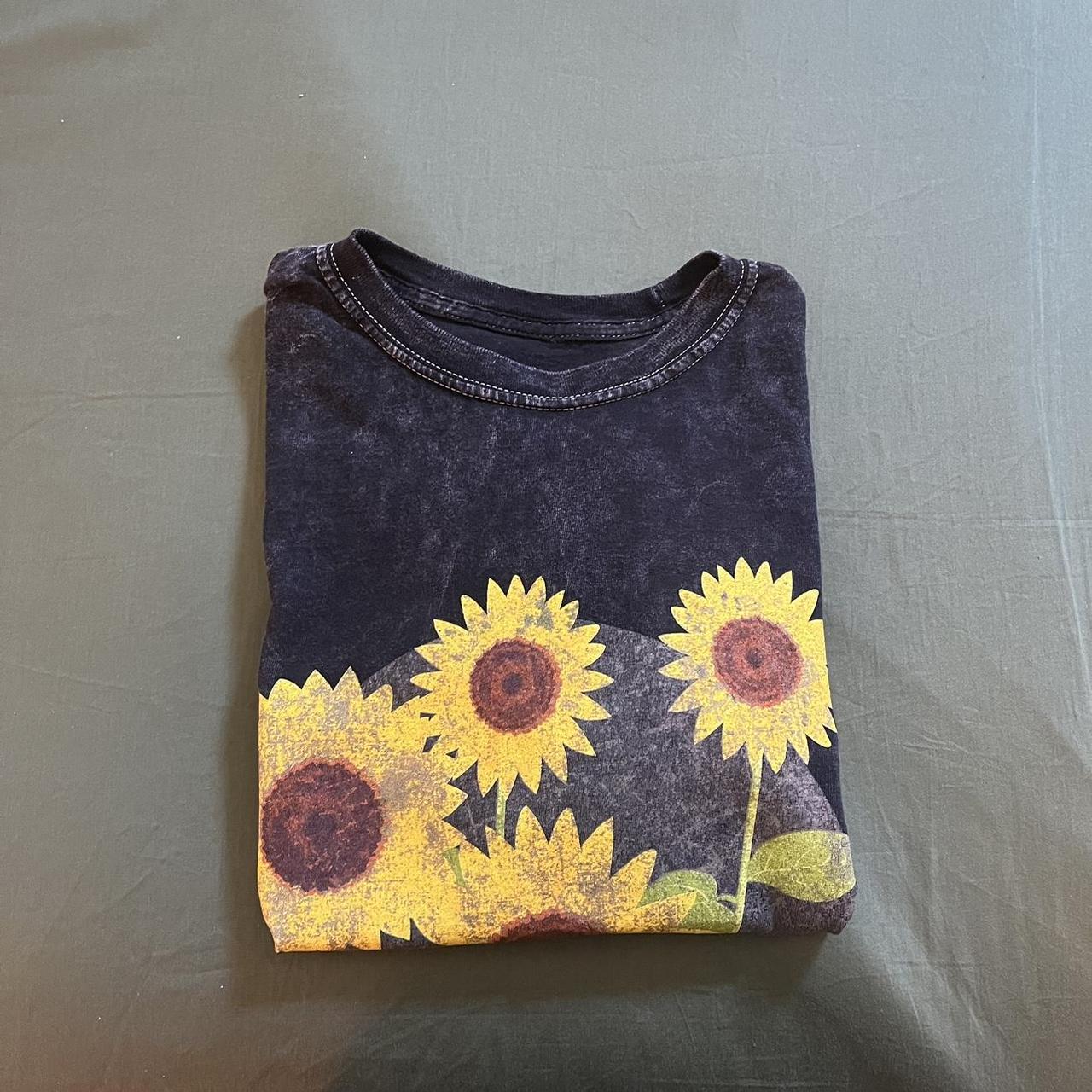 Hello sunshine graphic t Has been worn Size medium... - Depop