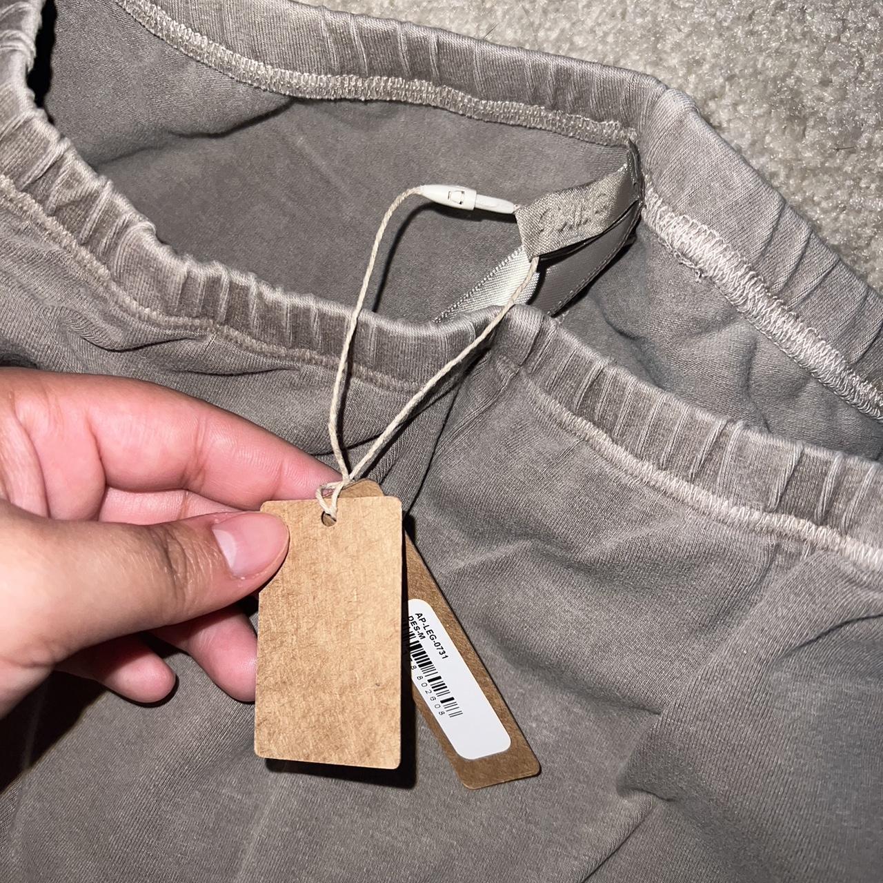 Skims outdoor legging in color desert Brand new... - Depop