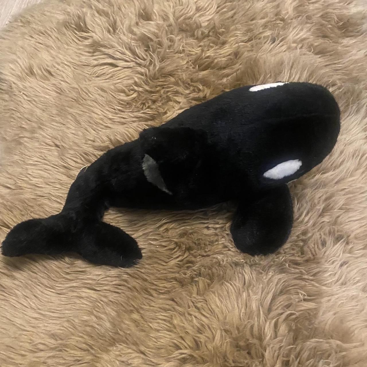 Seaworld Shamu Plush 𝐈𝐓𝐄𝐌 𝐃𝐄𝐒𝐂𝐑𝐈𝐏𝐓𝐈𝐎𝐍: Adorable... | Depop