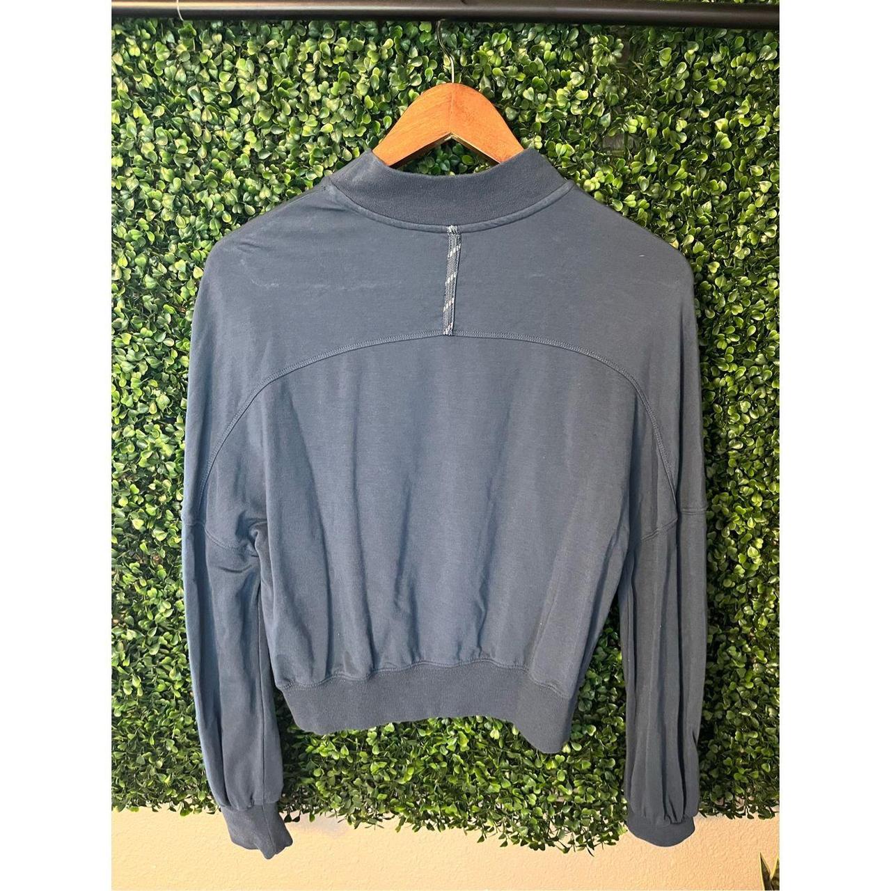 Fabletics Blue Crewneck Mockneck Size Small -Good... - Depop