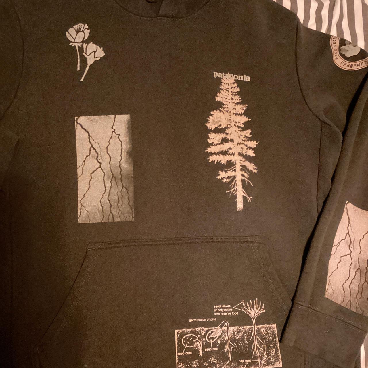 Patagonia Pyrophytic Plants Hoodie Dark Green Size... - Depop