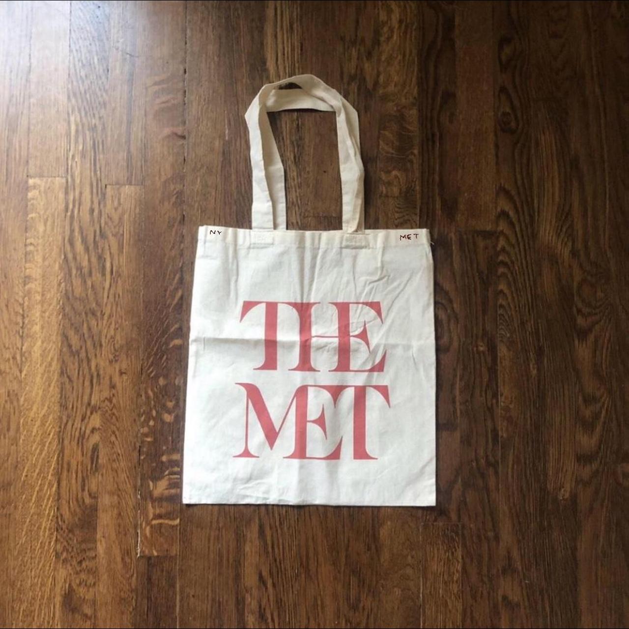 the met tote bag light canvas material ... - Depop
