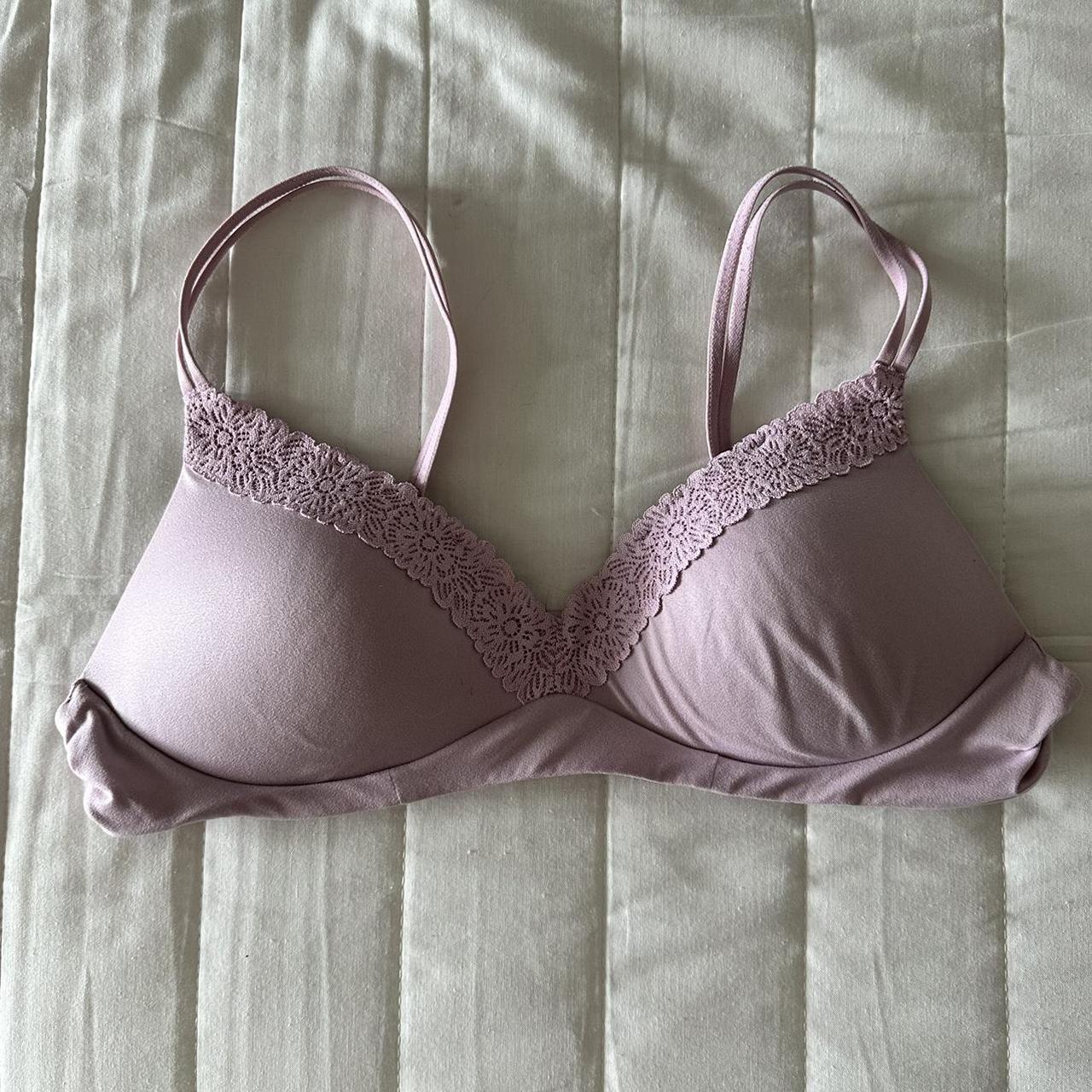 Aerie wireless bra💕 these make your girls look HUGE😍... - Depop