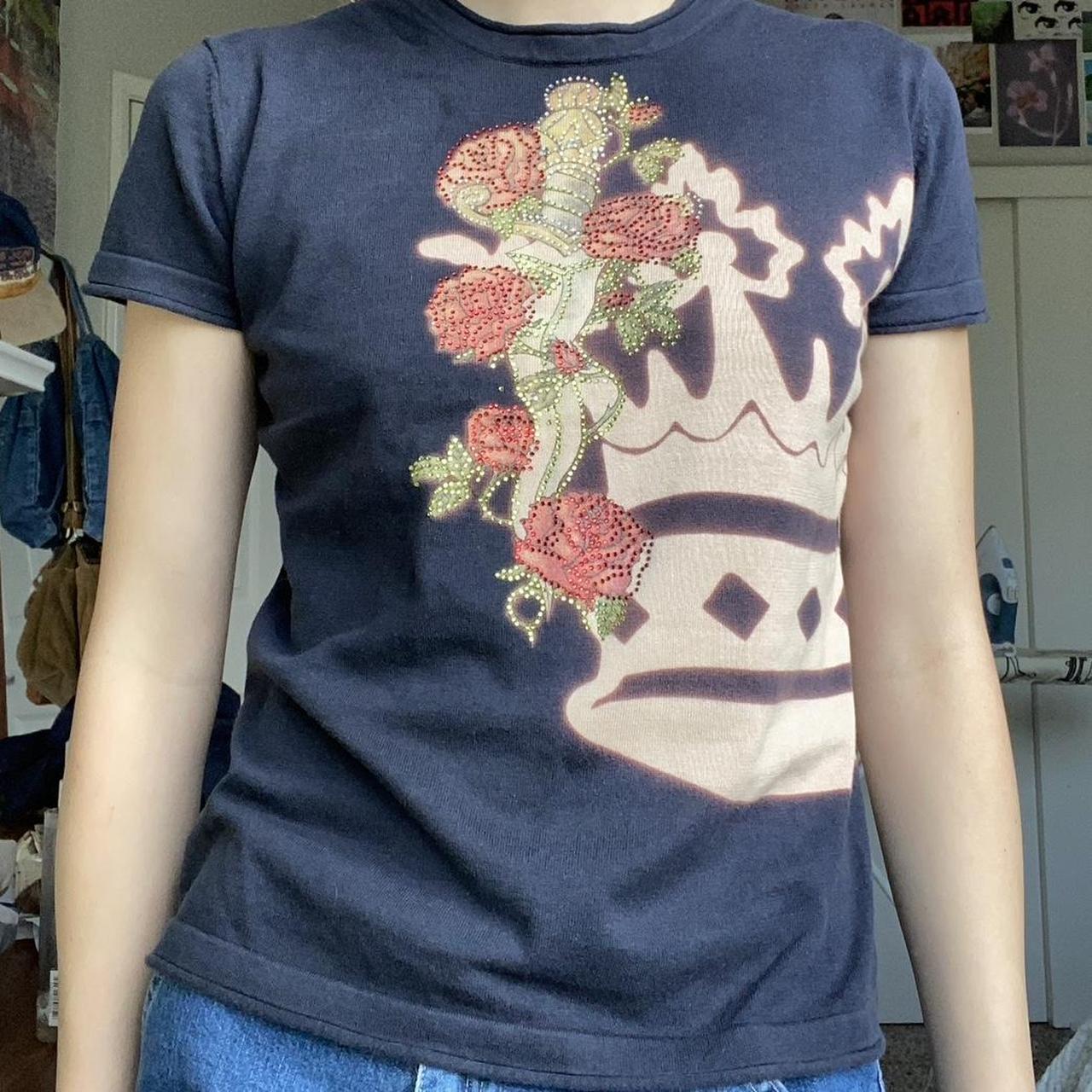 🌸Bedazzled graphic tee🌸 Super sick bedazzled crown... - Depop