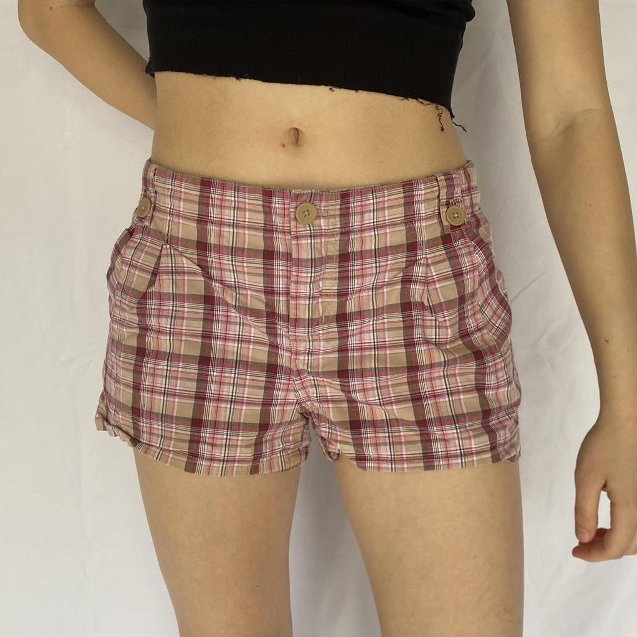 🌸Plaid shorts🌸 The cutest vintage plaid shorts.... - Depop