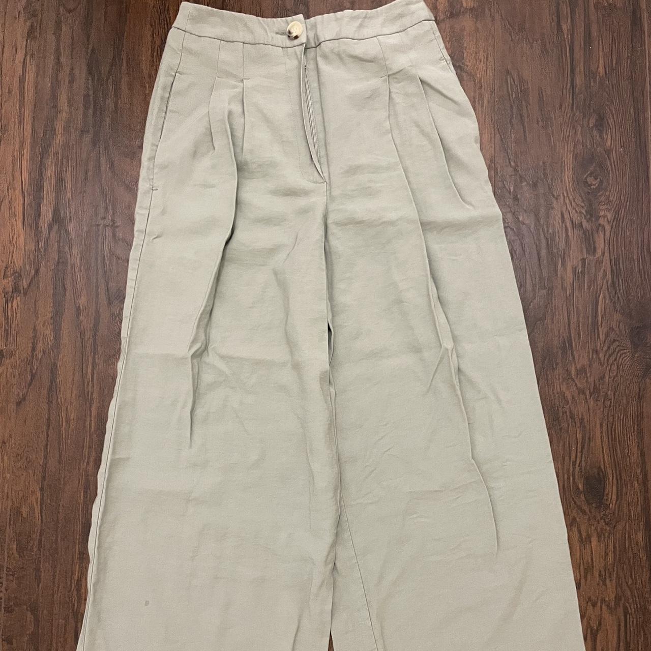 topshop sage green flowy pants size 4 slight signs... - Depop