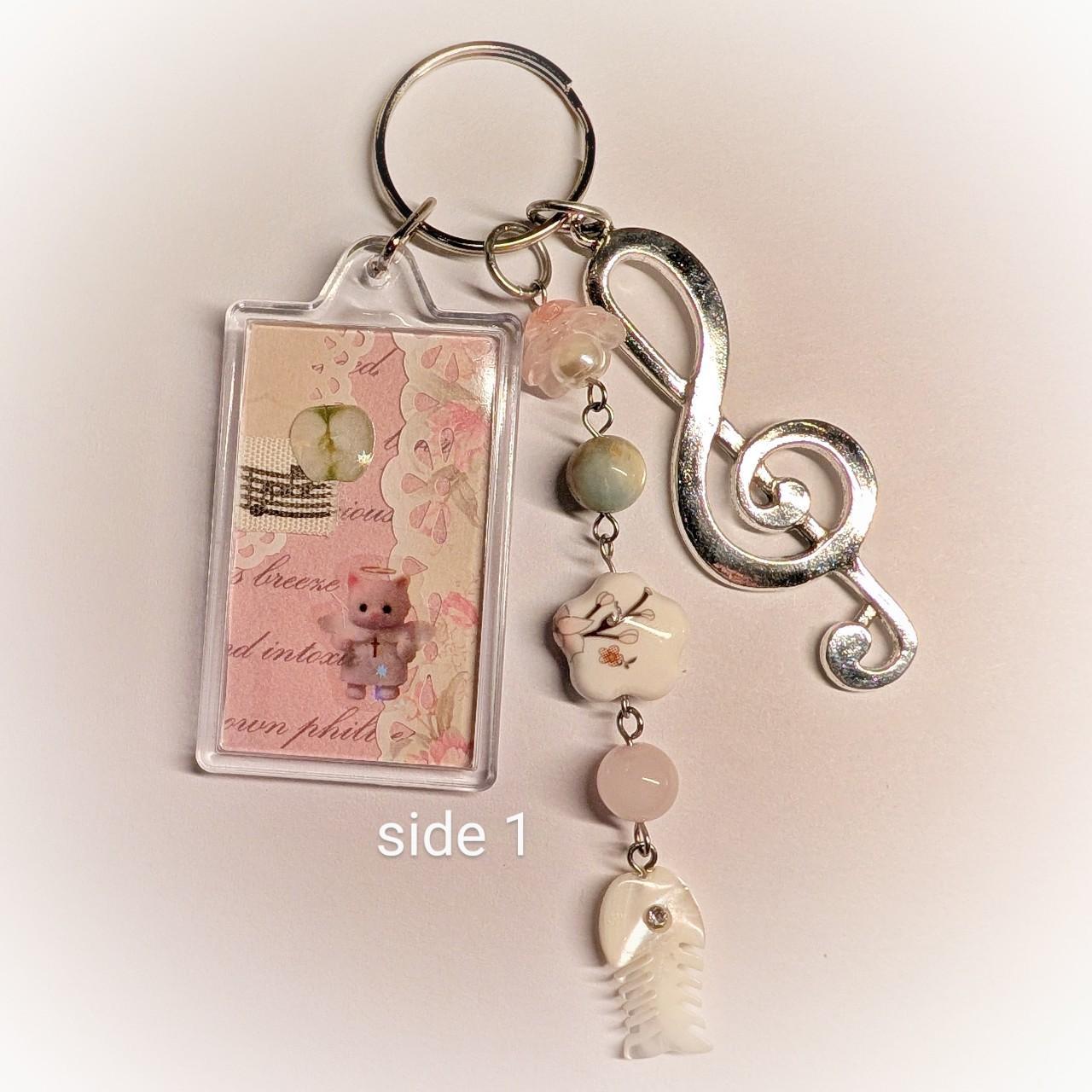 Angel calico critter scrapbook keychain ˚𖤝 ₊‧♡ ໒ ‧... | Depop