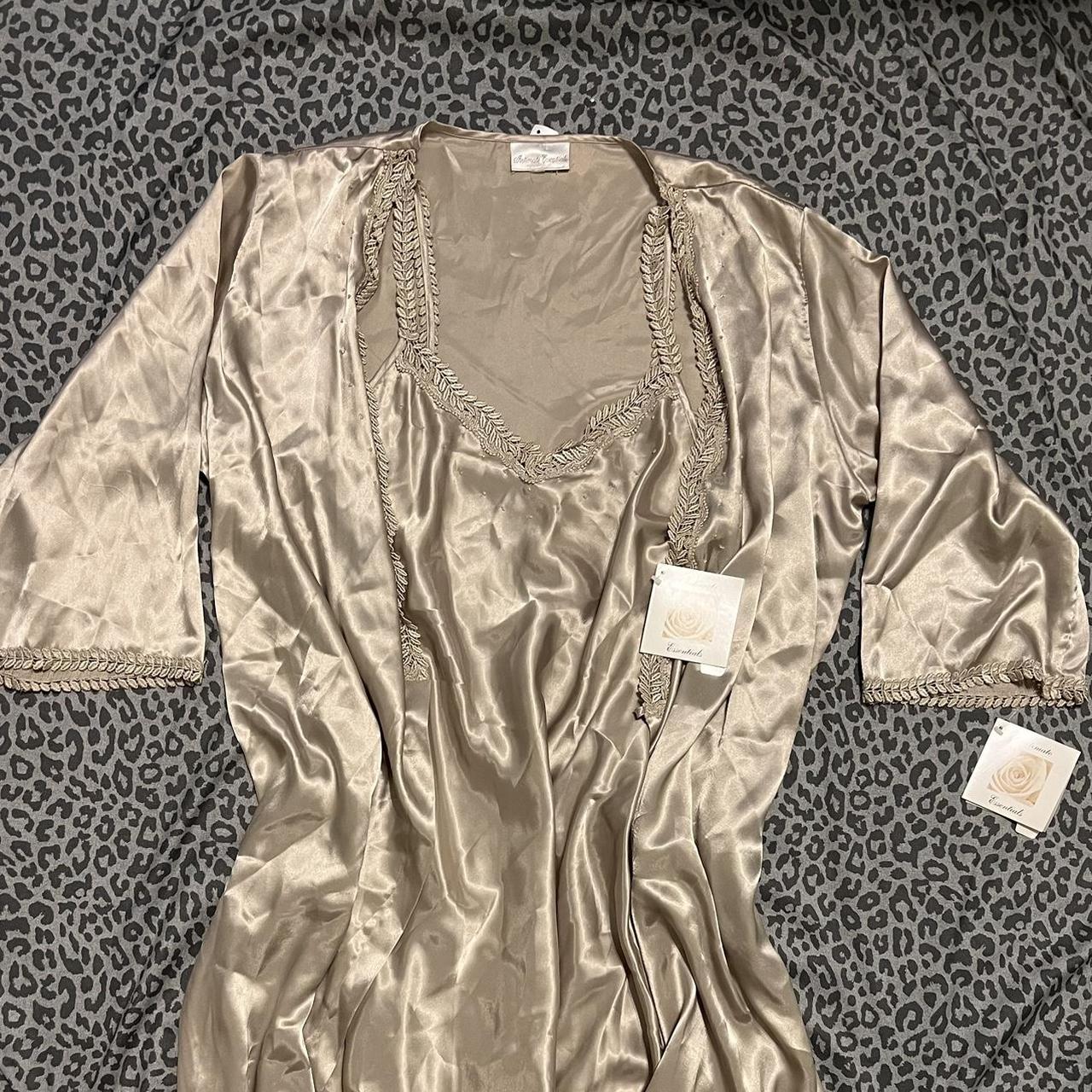 vintage Intimate Essentials champagne gold lace trim... - Depop