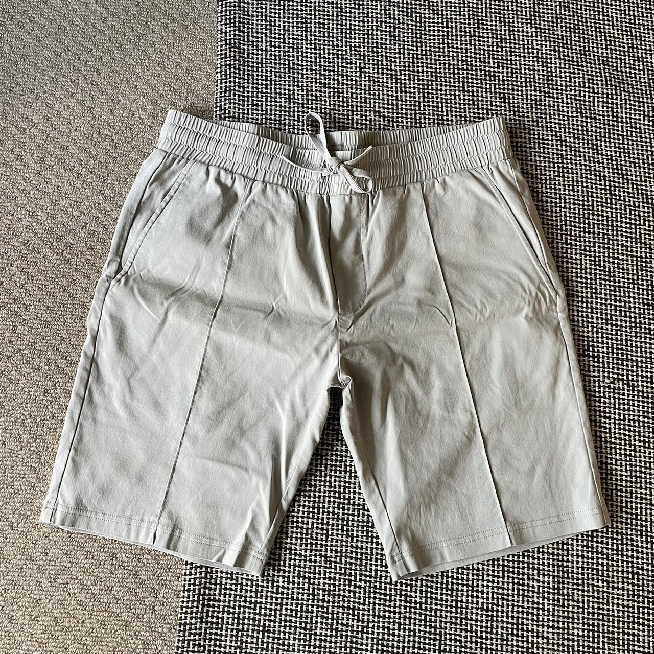 Arne Clo Shorts - Stone - M - Depop
