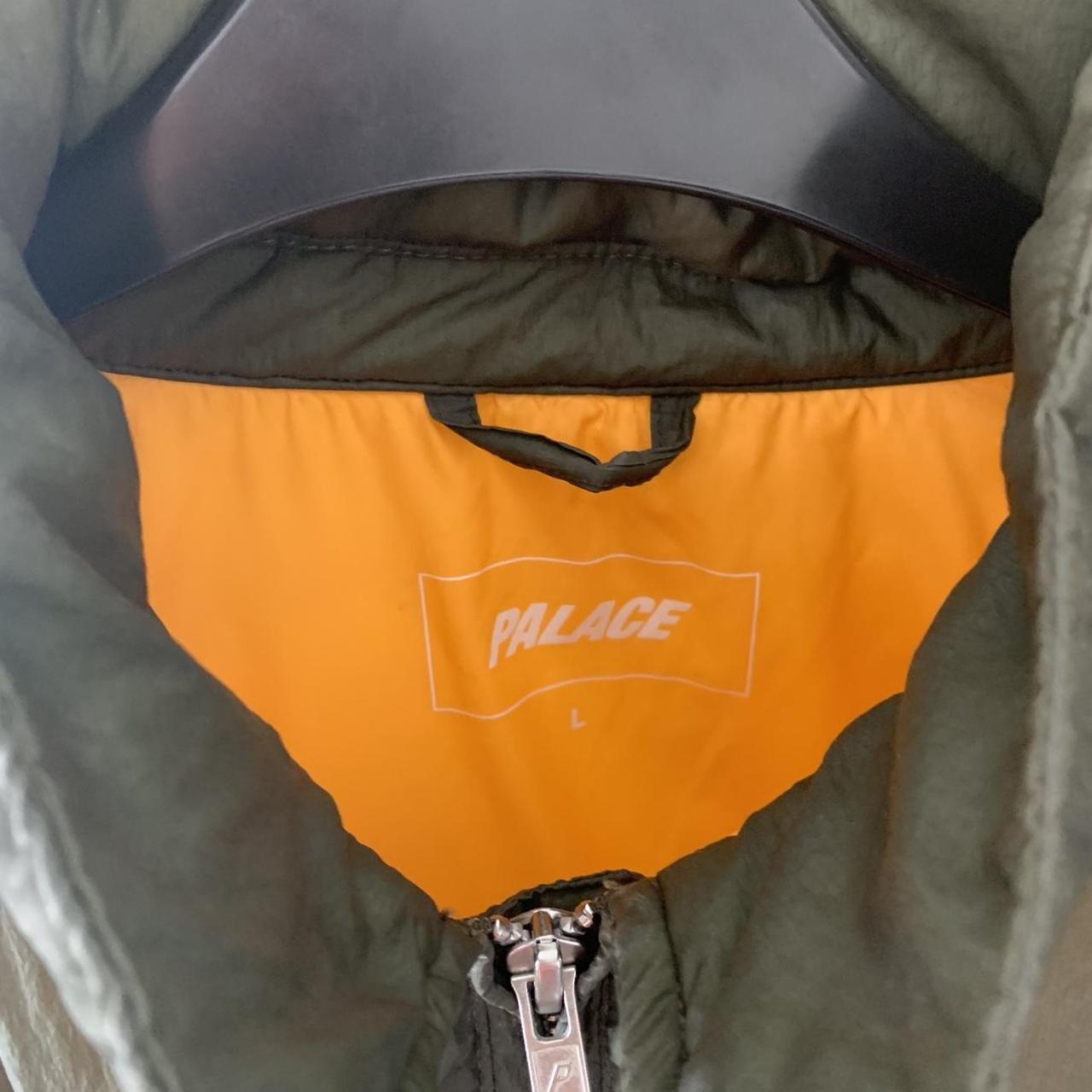 PALACE thinsulate zip up green bomber jacket With... - Depop