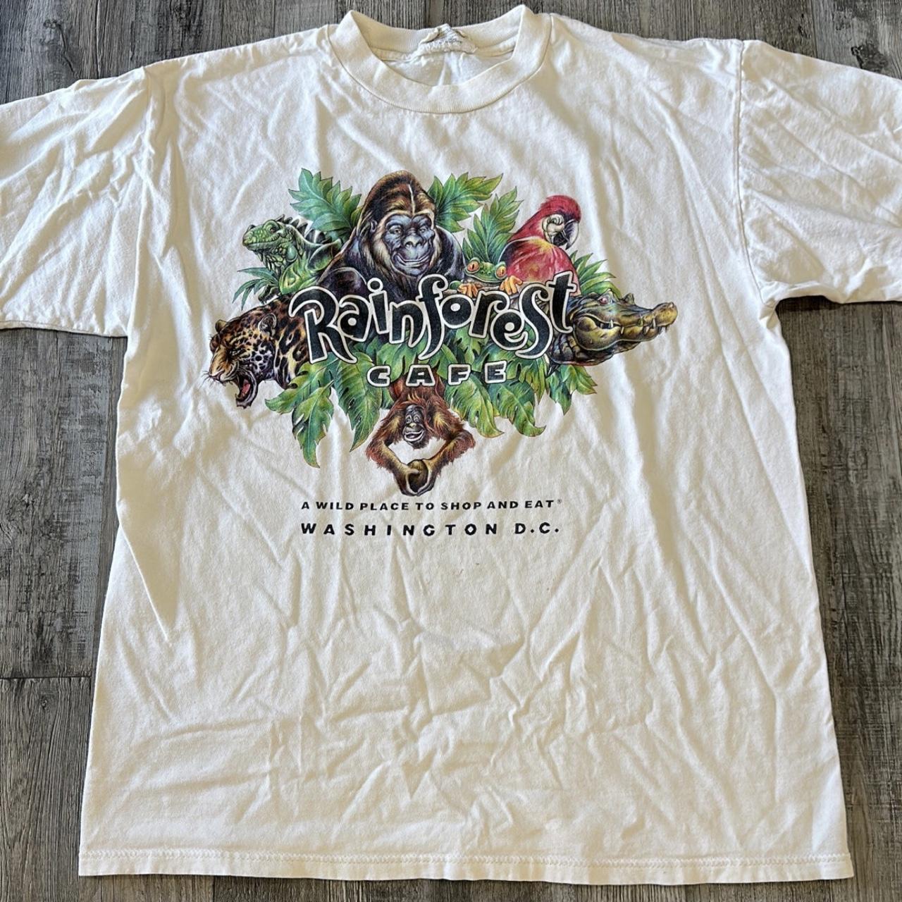 Vintage rainforest cafe tee Size large - Depop