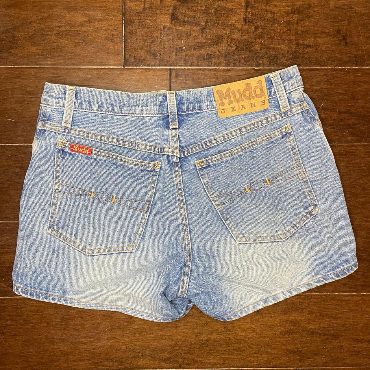 Adorable pair of Mudd shorts in a light wash. Button... - Depop