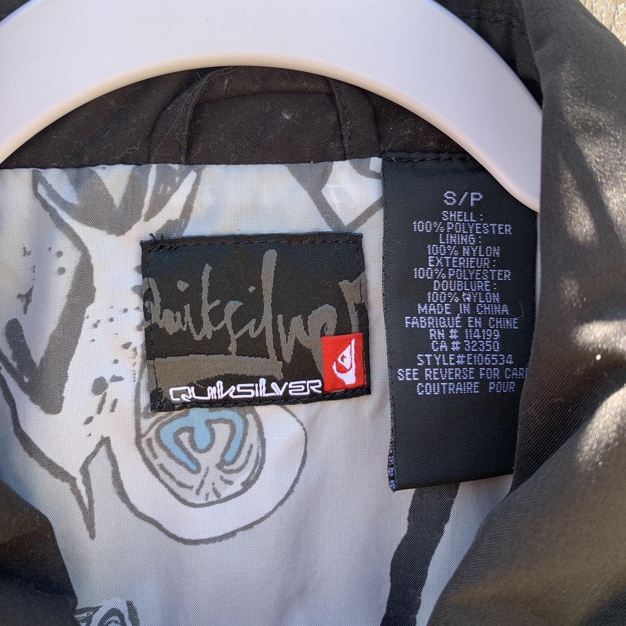 Y2K Quiksilver Light Jacket Size: S P2P: 22 1/2... - Depop