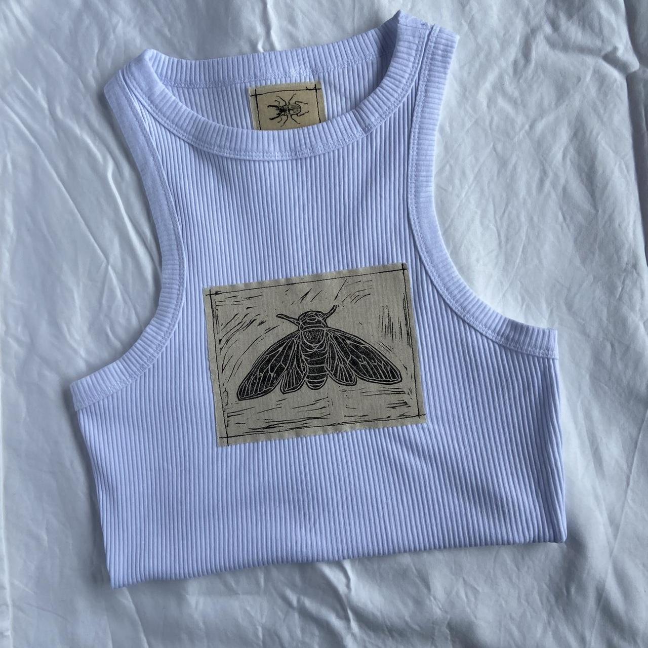 HAND PRINTED LINO CICADA PATCH TANK TOP 🪲 -gorgeous... - Depop
