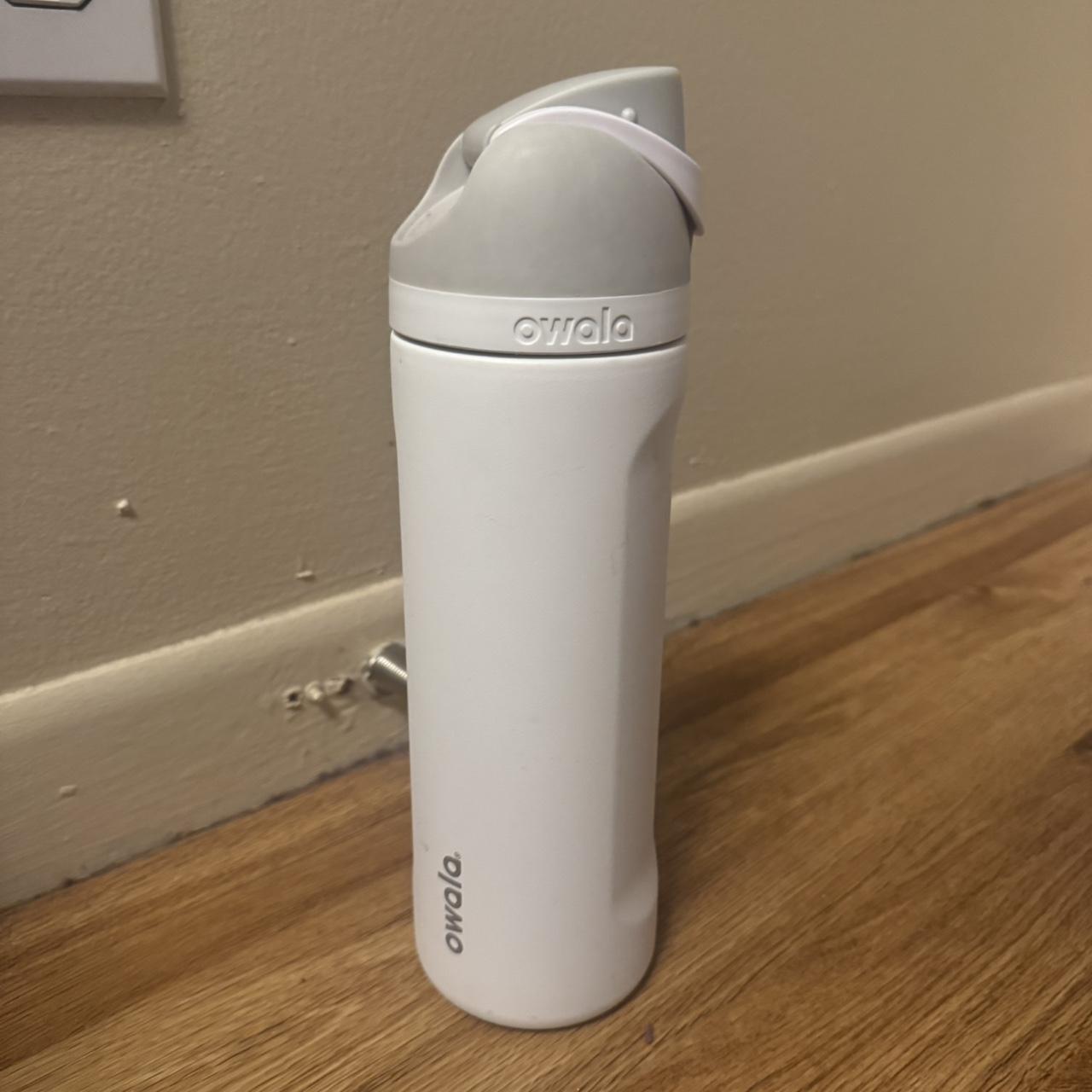 16 oz white Owala Water bottle #waterbottle #owala... | Depop
