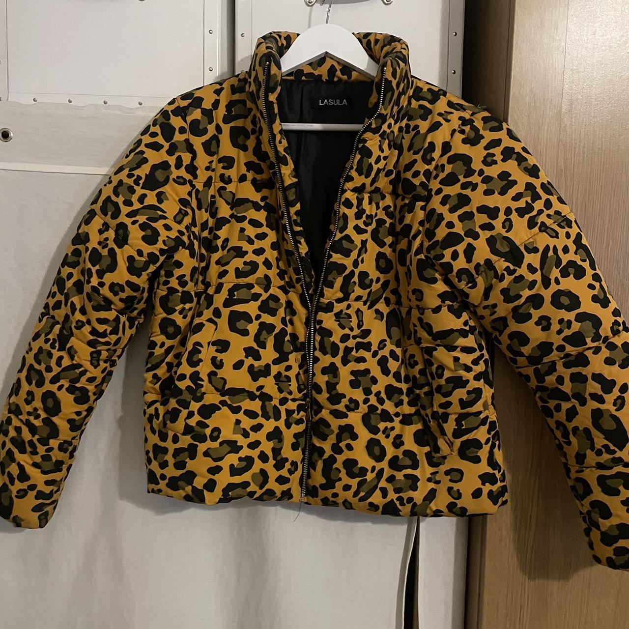 LaSula Boutique leopard print puffer jacket Really... - Depop